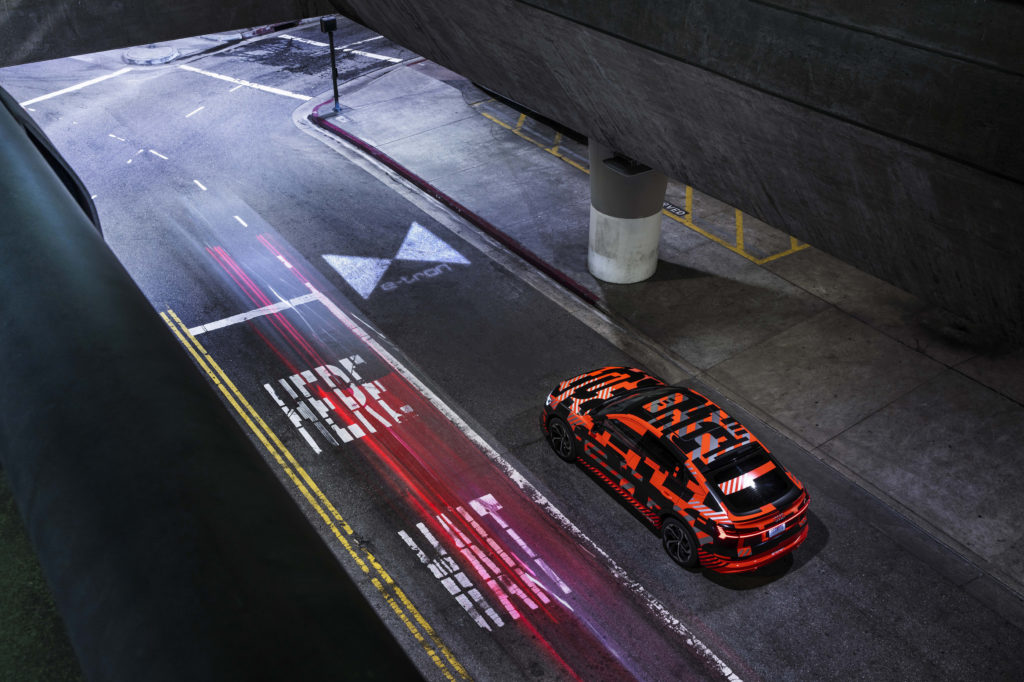 Feux Audi Digital Matrix LED : démo de choc | Audi4Addict